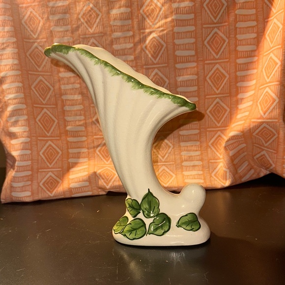 Accents | Chic Ceramic Vase With Leaf Design | Poshmark